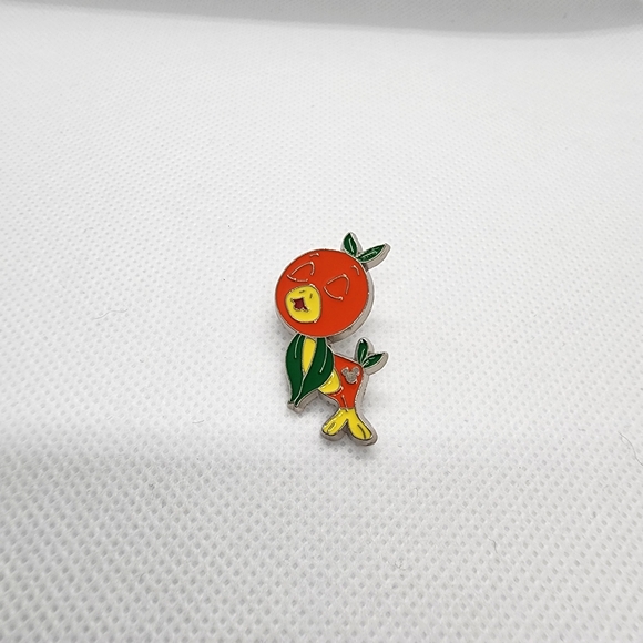 Disney | Jewelry | 525 Disney Orange Bird 21 Hidden Mickey Series ...